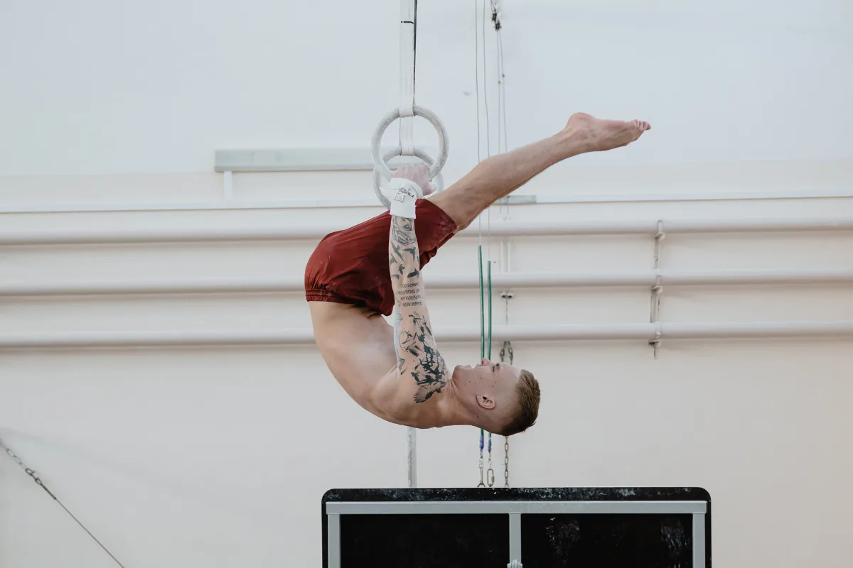 Front Lever Progressions on Gymnastic Rings (Tuck to Full Hold)